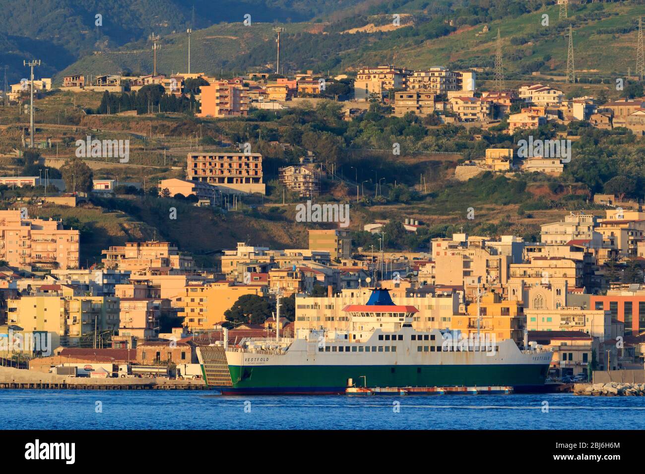 Villa san giovanni italy hi-res stock photography and images - Alamy