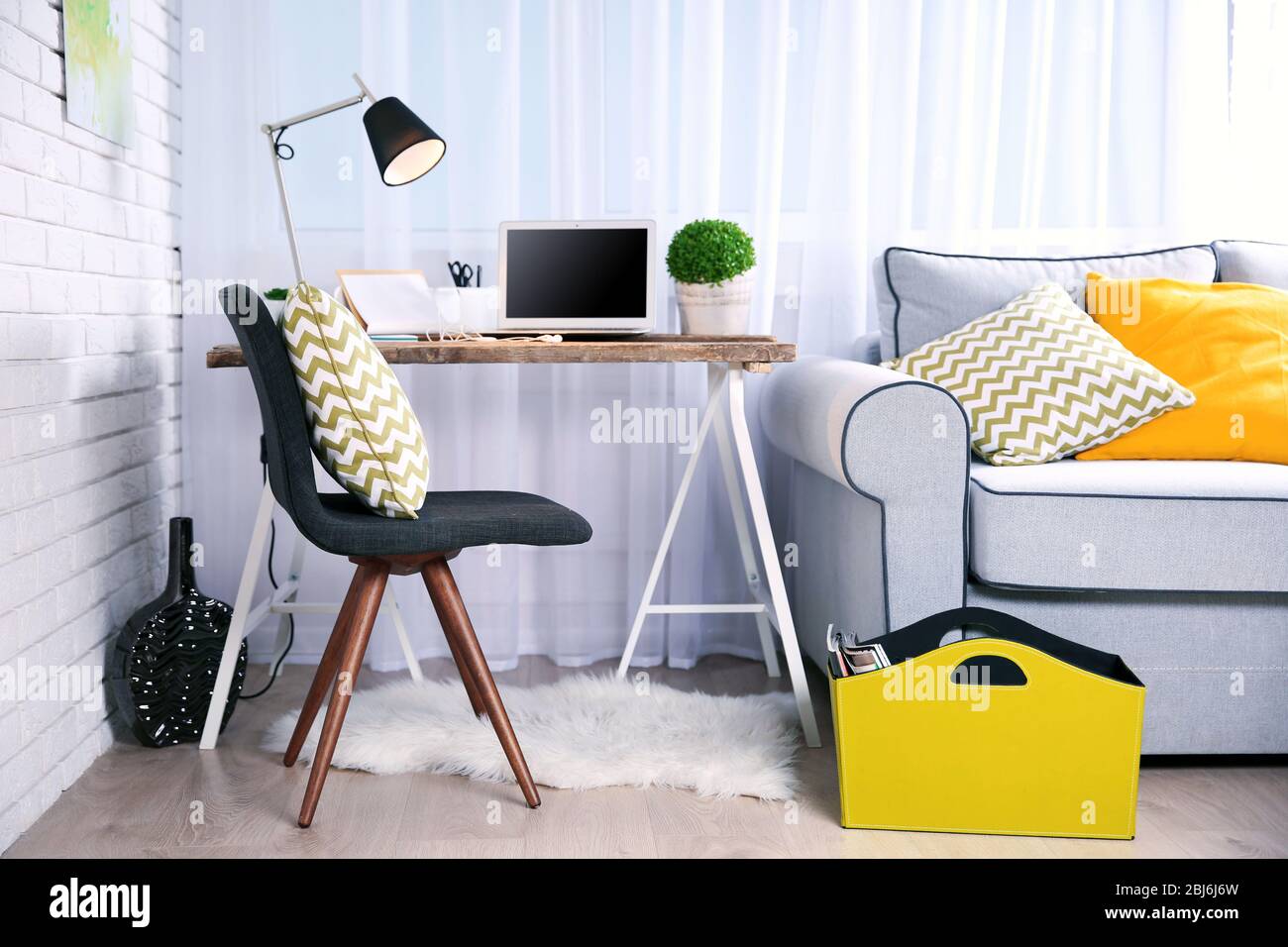 Modern workplace at home Stock Photo - Alamy