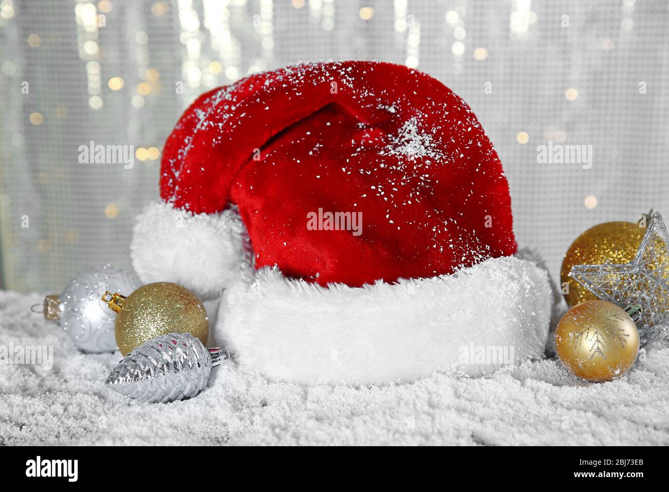 Red dress with silver glitter hi-res stock photography and images - Alamy