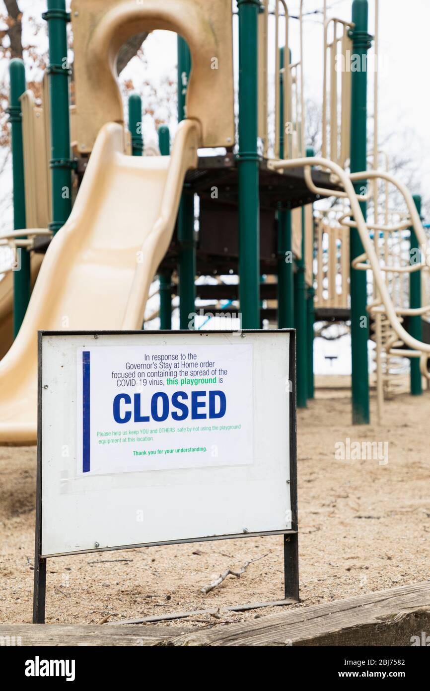 Closed sign in front of playground Stock Photo - Alamy