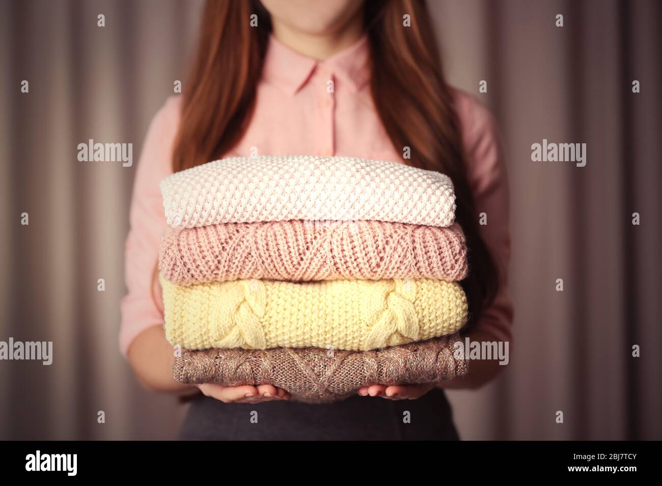 Knit curtains hi-res stock photography and images - Alamy