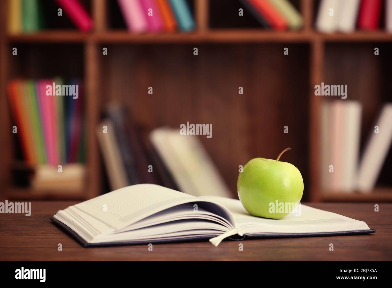 College stationery books open hi-res stock photography and images - Alamy