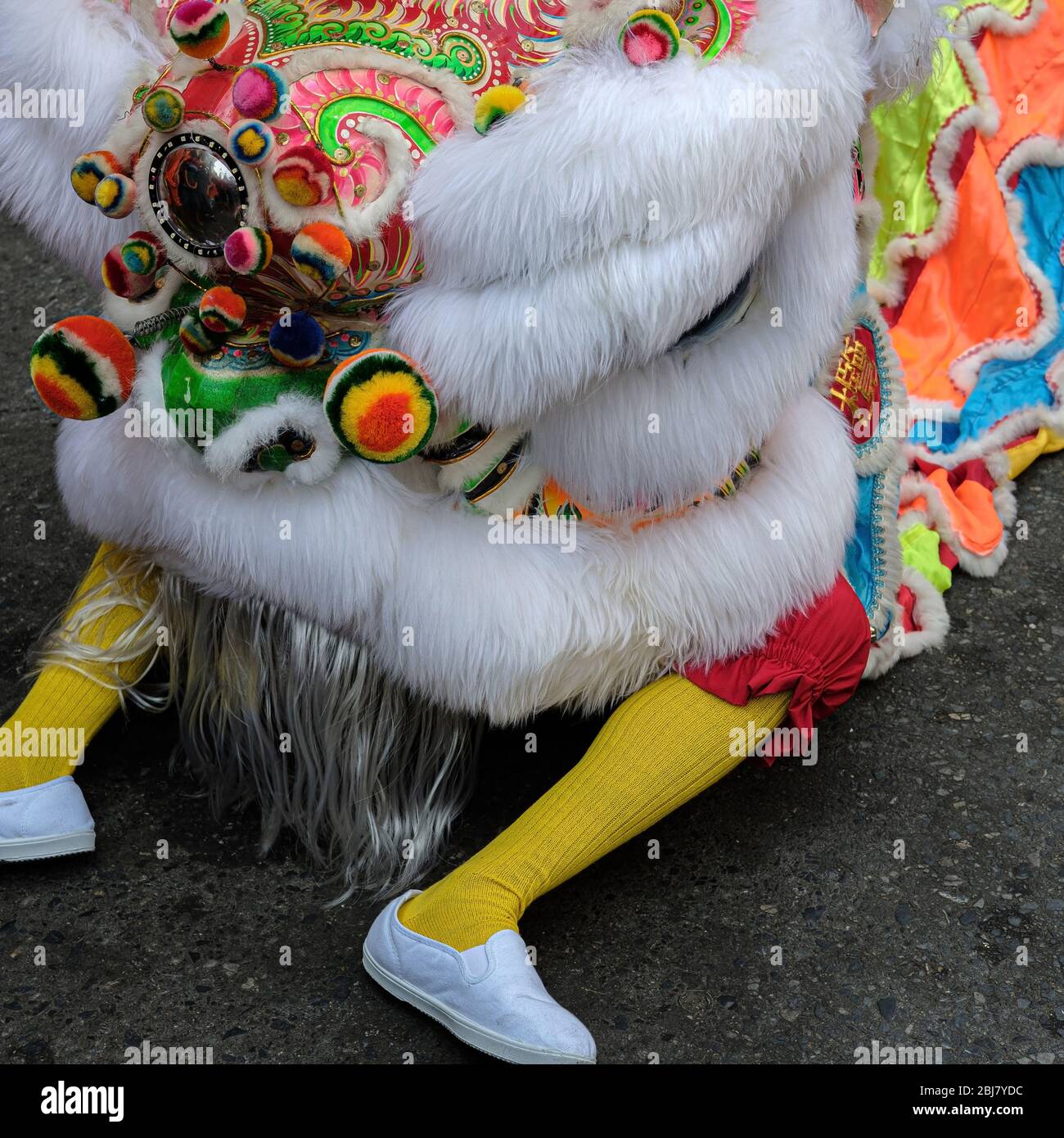 Traditional chinese lions hi-res stock photography and images - Alamy