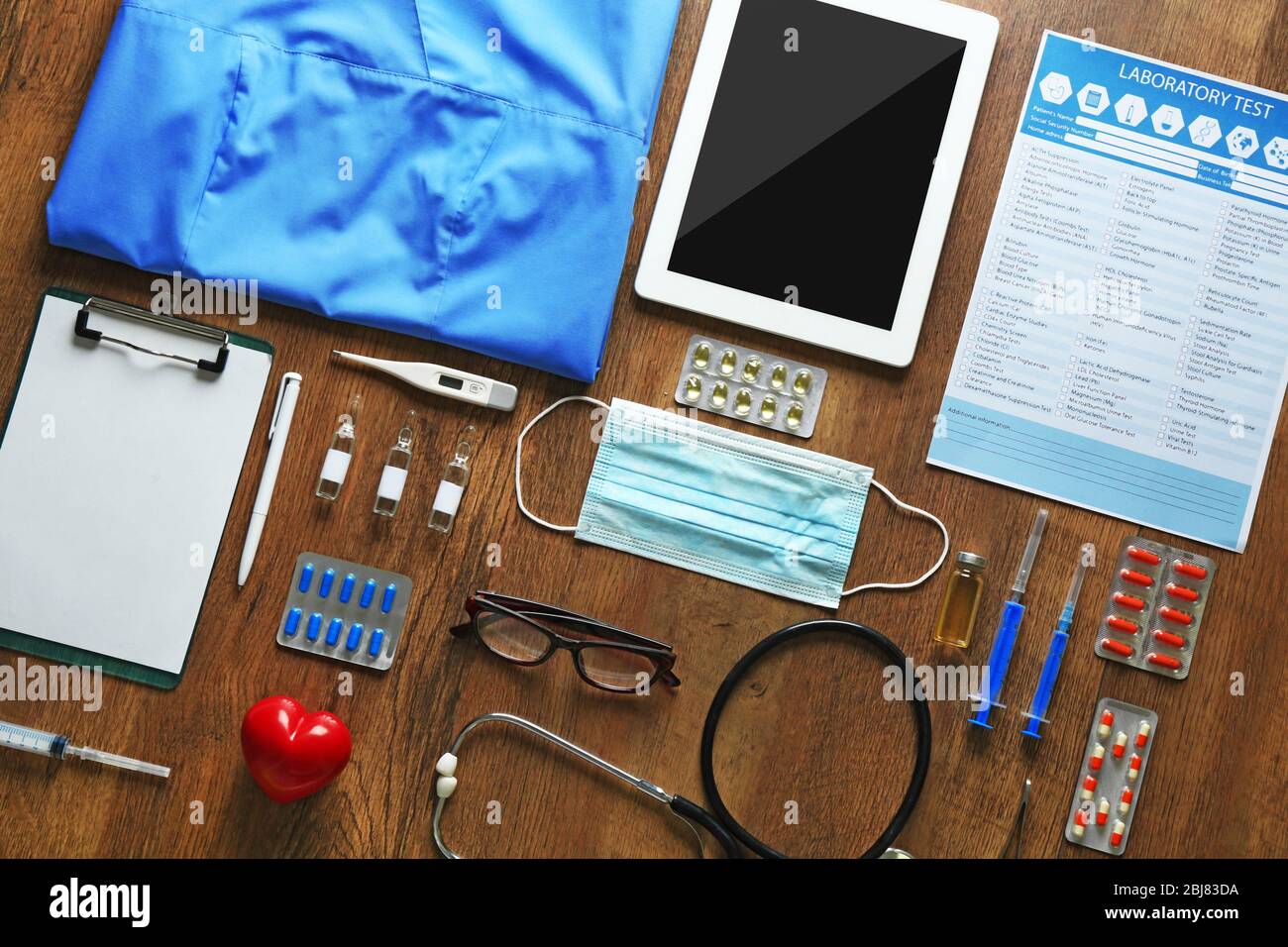 Doctor table medicines red hi-res stock photography and images - Alamy