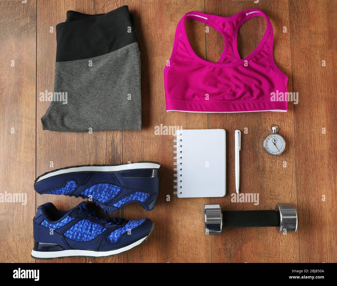 Female athletes stopwatch hi-res stock photography and images - Alamy