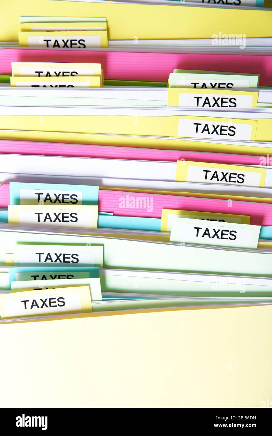 Folder index financial documents hi-res stock photography and images ...