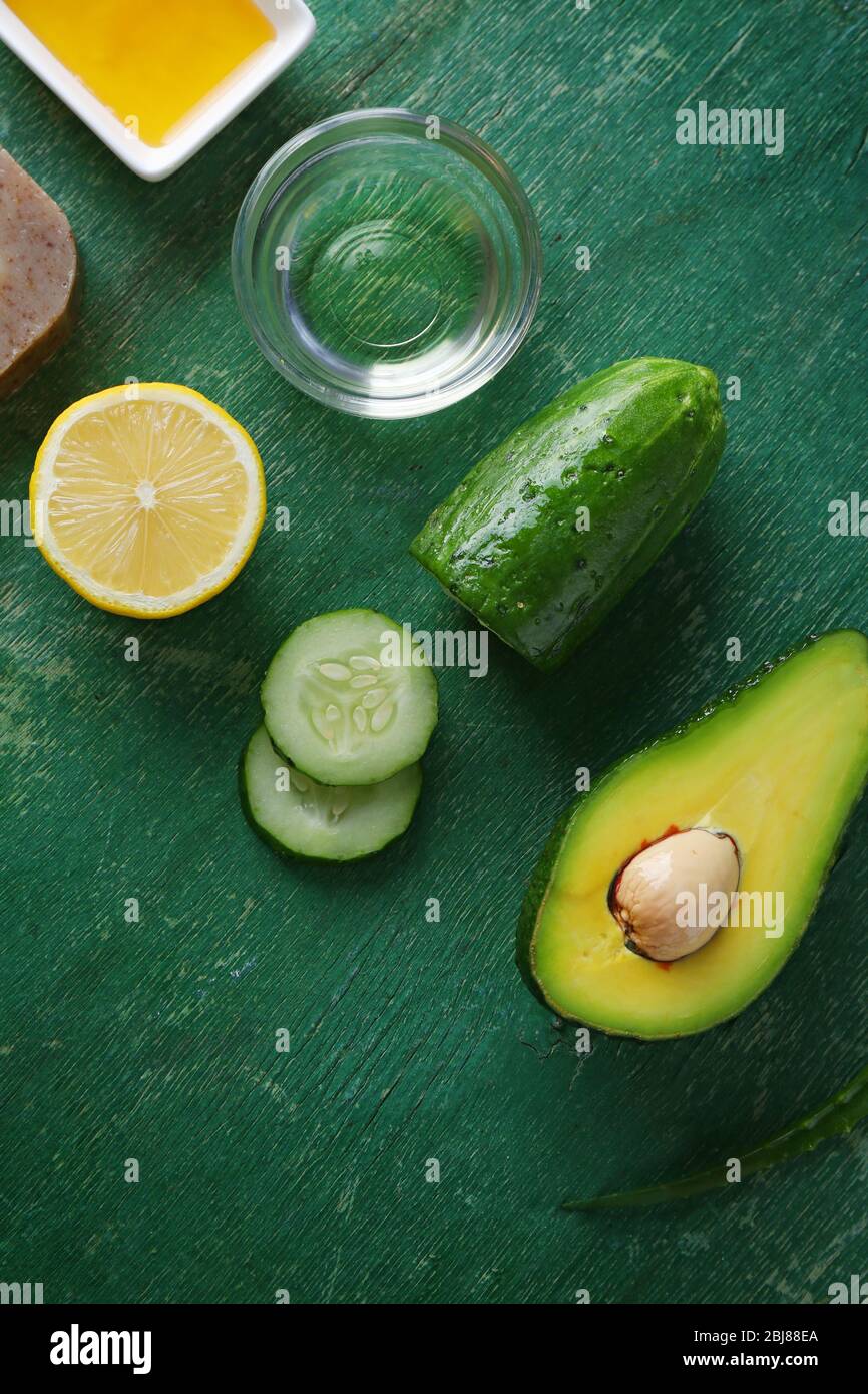 Organic avocado treatment products hi-res stock photography and images ...