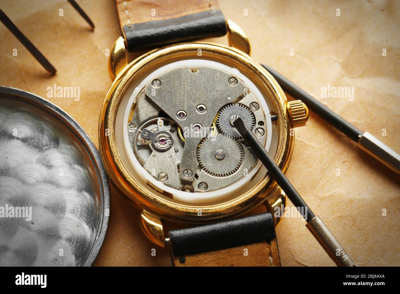 Mechanism of retro watch closeup Stock Photo - Alamy