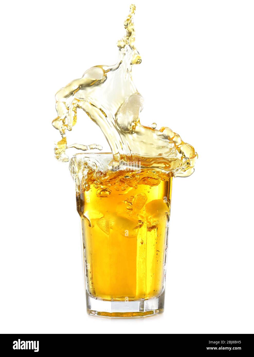 Ice tea splash on hi-res stock photography and images - Alamy