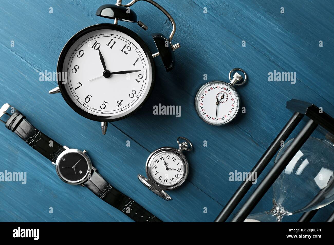 Antique pocket watches wrist hi-res stock photography and images - Alamy