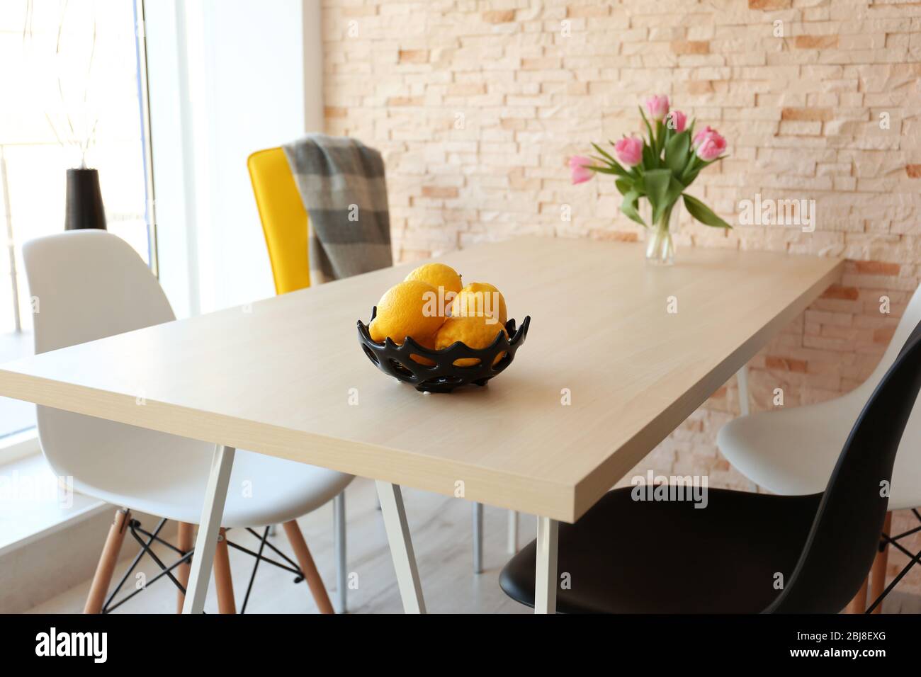 Set large table chairs hi-res stock photography and images - Alamy