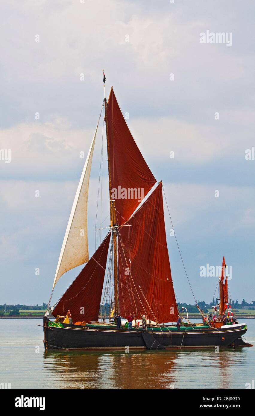 The Thames sailing barge Pudge in full sail Stock Photo - Alamy