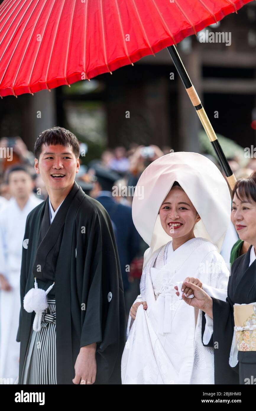 Traditional wedding procession at Meiji Shrine, Tokyo, Japan Stock ...