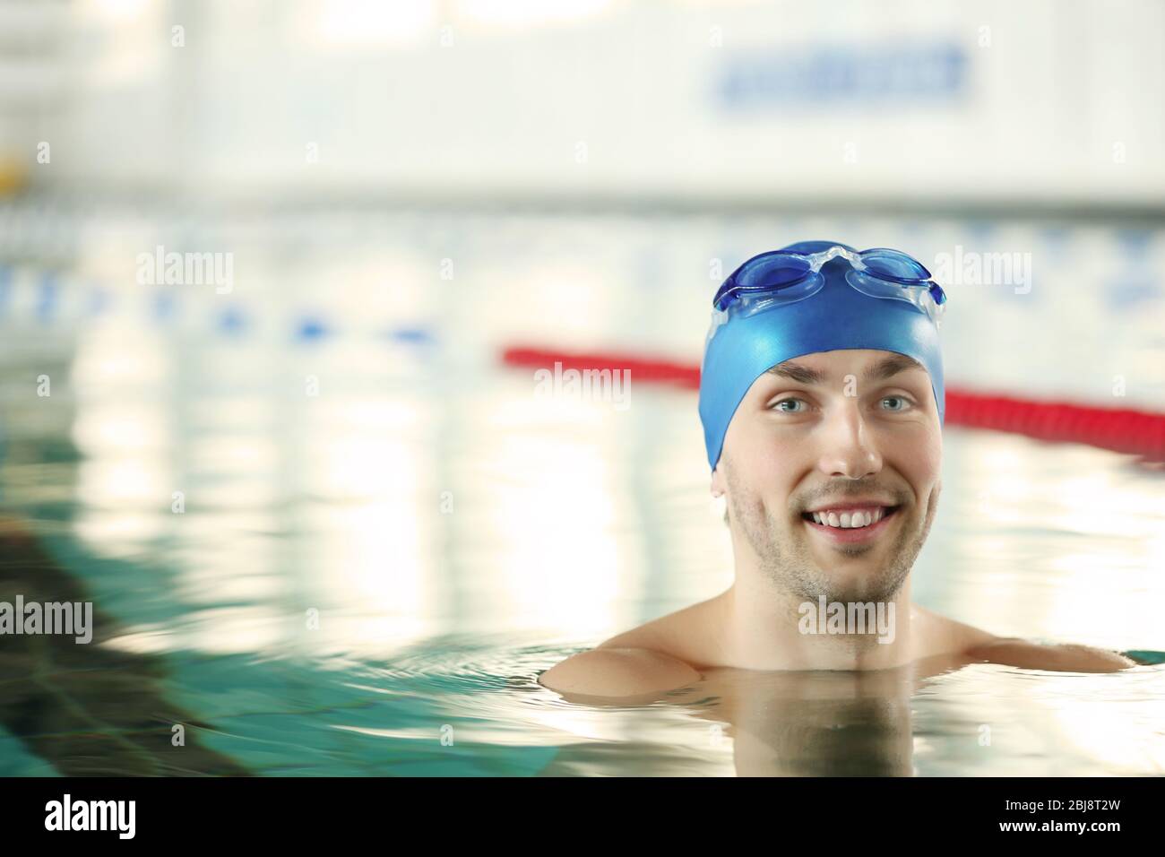 Handsome sporty man in the swimming pool Stock Photo - Alamy
