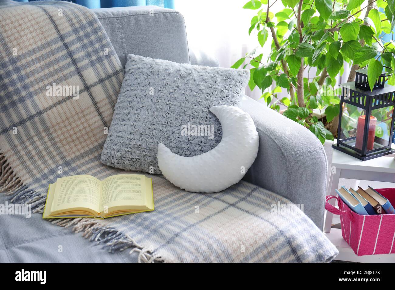 Book shaped seat hi-res stock photography and images - Alamy