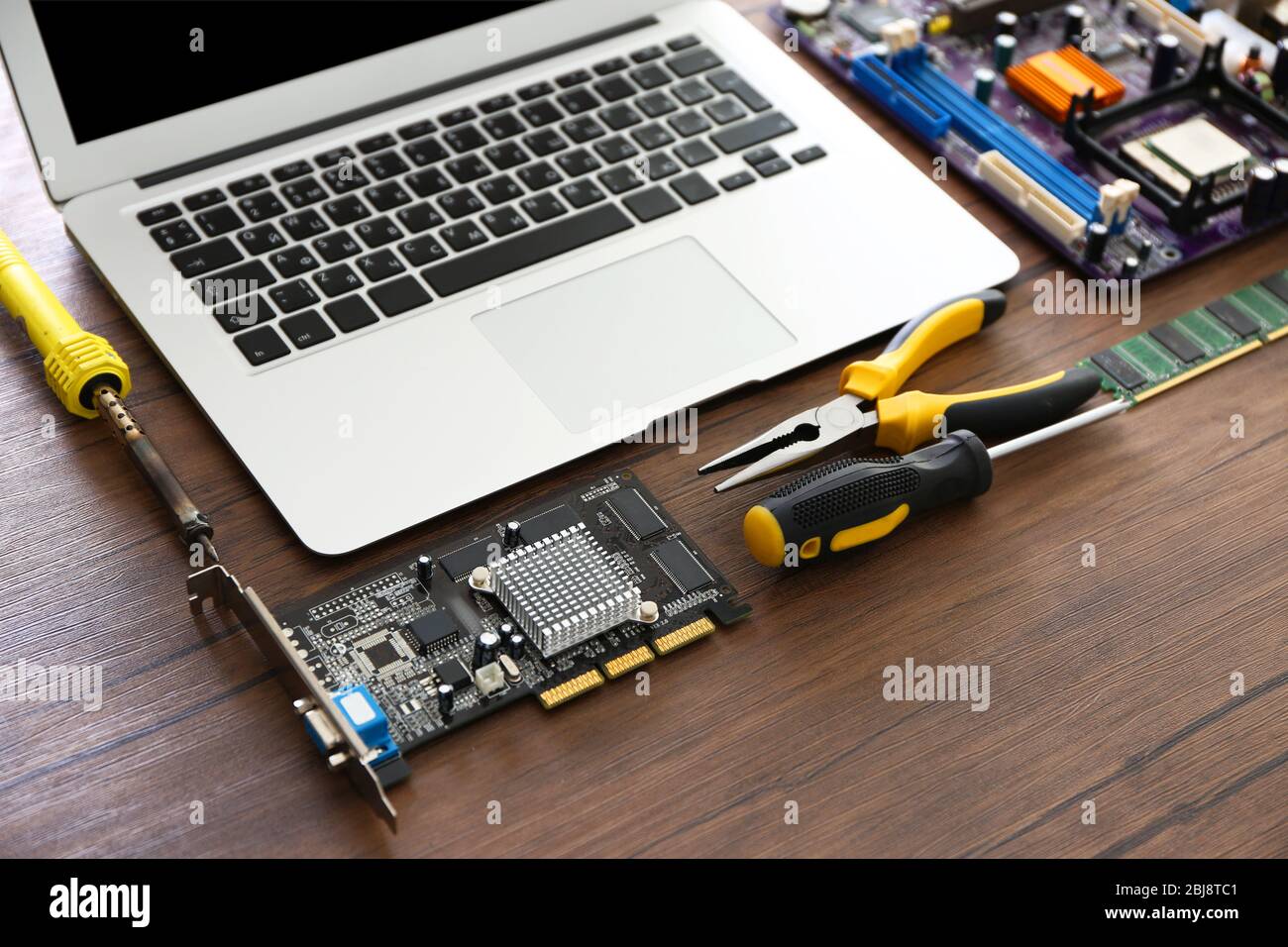Laptop circuits hi-res stock photography and images - Alamy