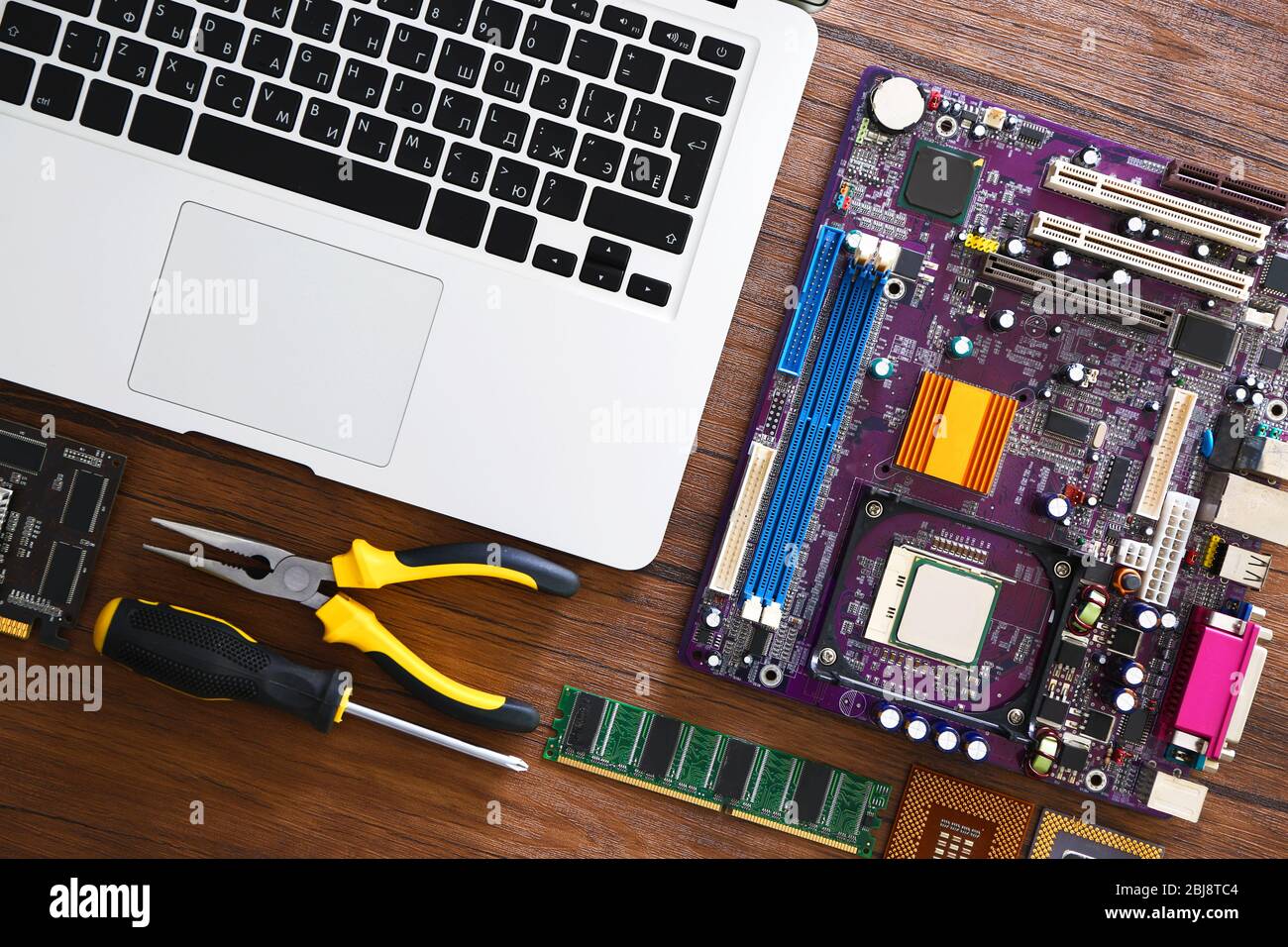 Laptop circuits hi-res stock photography and images - Alamy