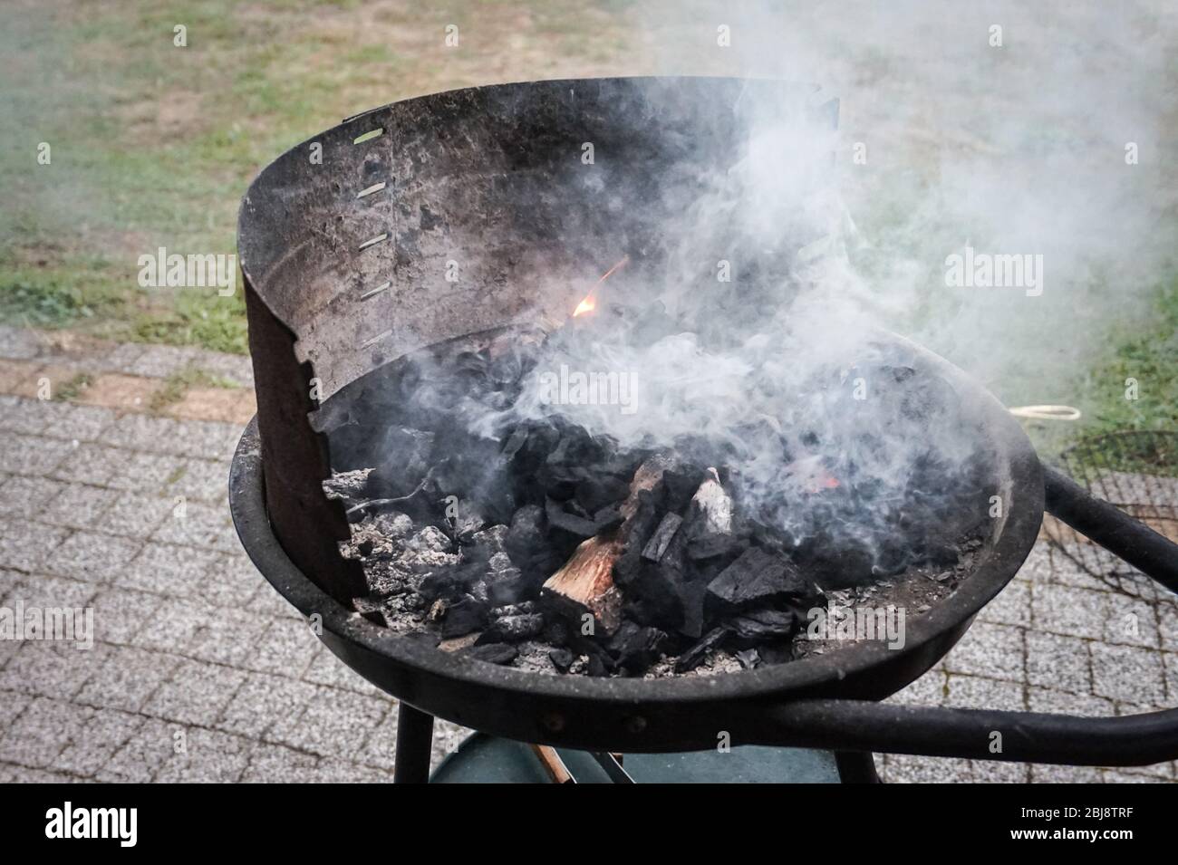 Grill - smoke Stock Photo - Alamy