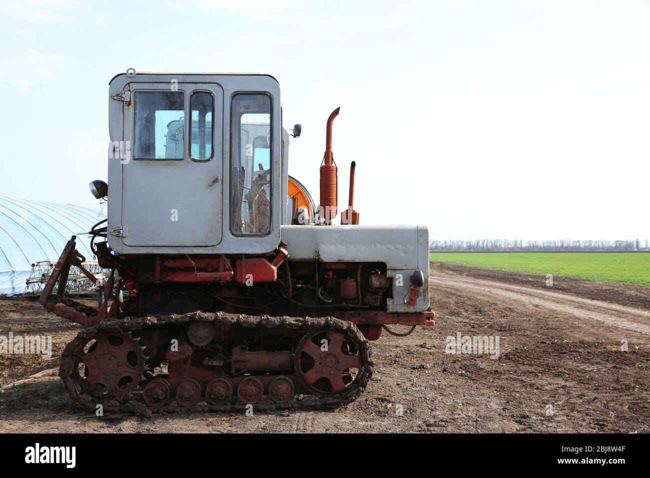 Grey tractor hi-res stock photography and images - Alamy