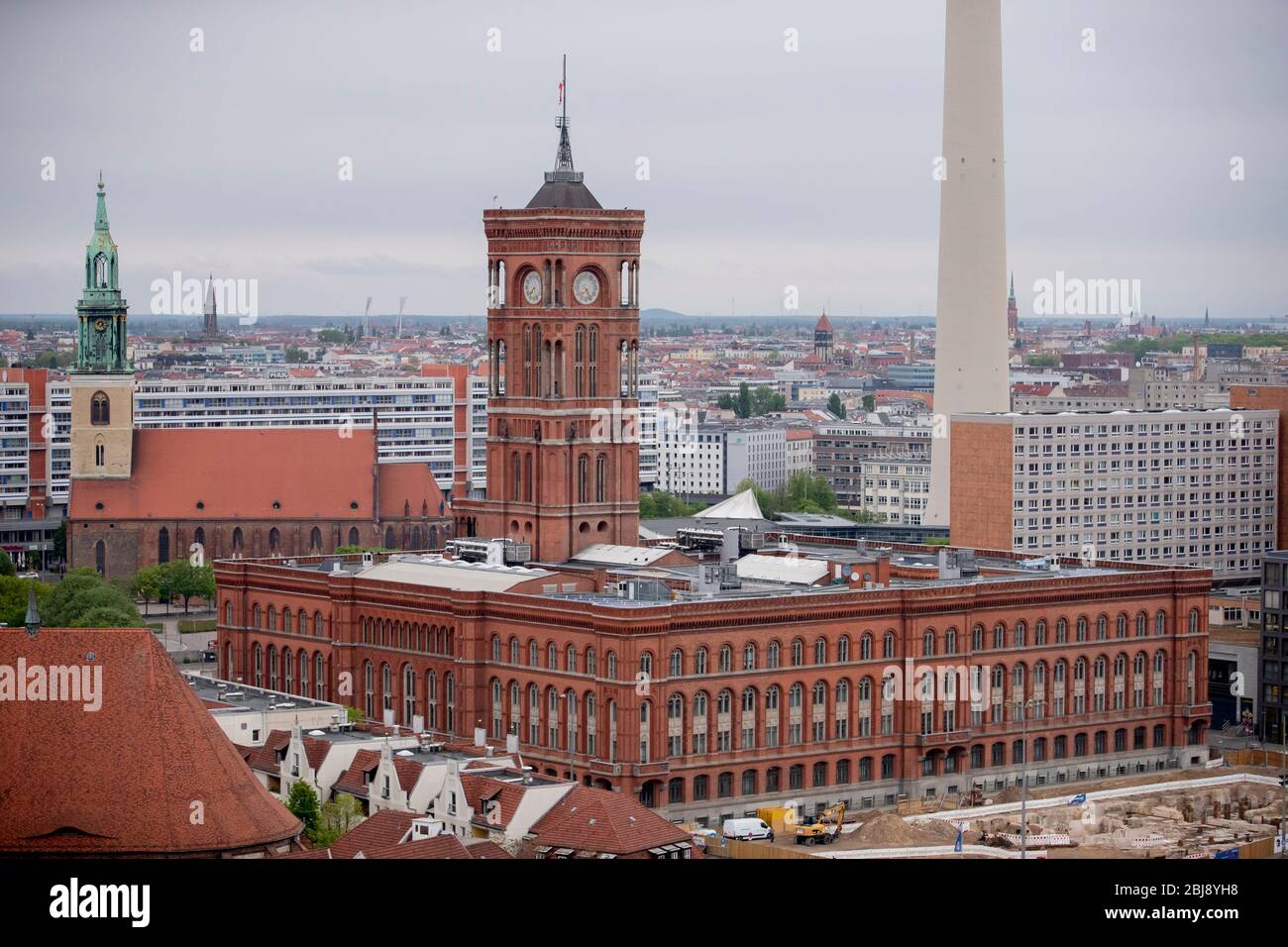 Berlin, Germany. 29th Apr, 2020. The Red City Hall, seen from a high ...