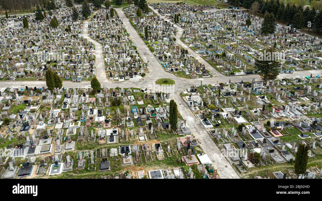 Aerial photo of cemetery graveyard Stock Photo - Alamy