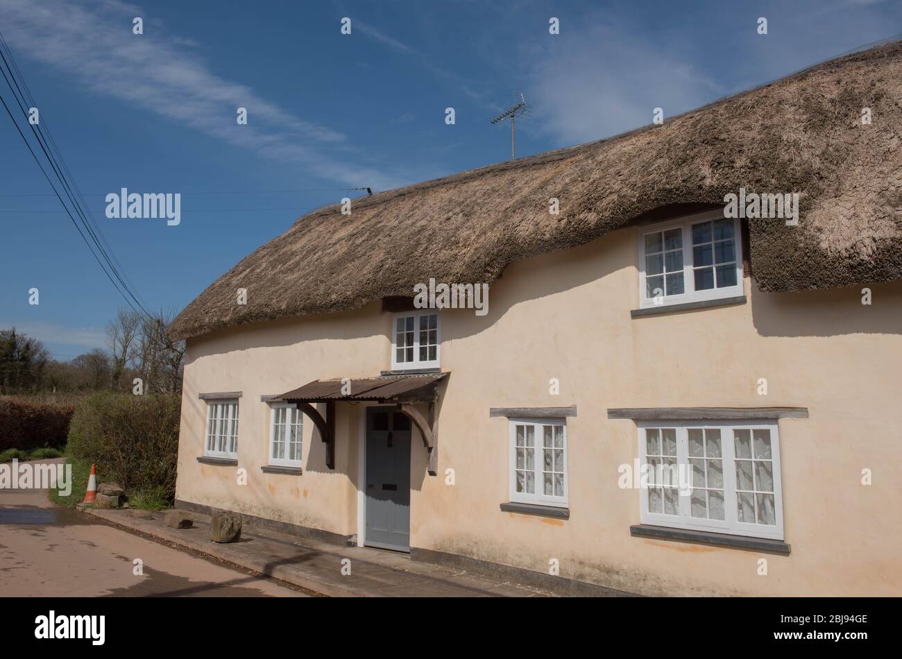 Devon longhouse hi-res stock photography and images - Alamy