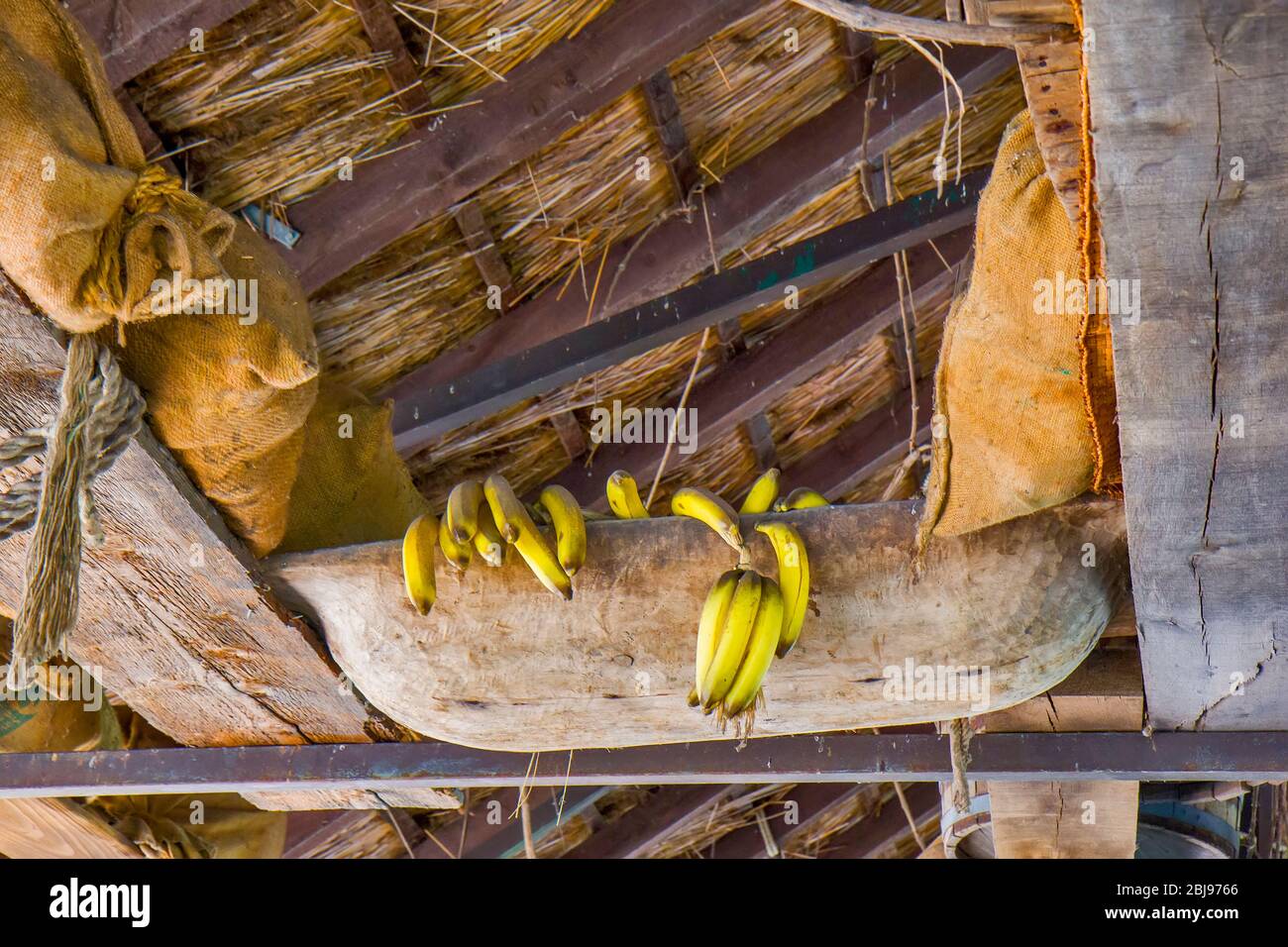 Old african traditional hut hi-res stock photography and images - Alamy
