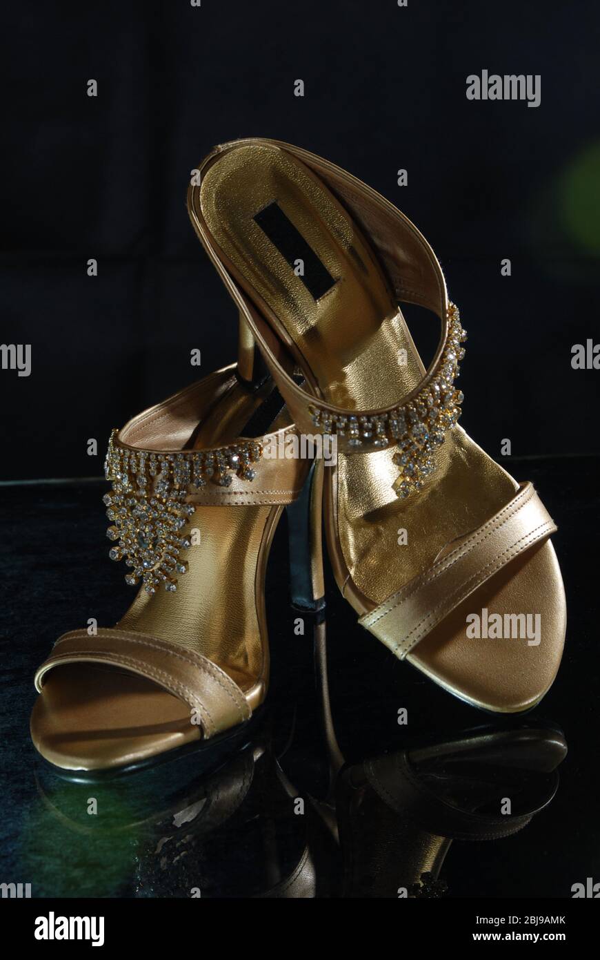 Woman shoe design, modern fashion Stock Photo - Alamy