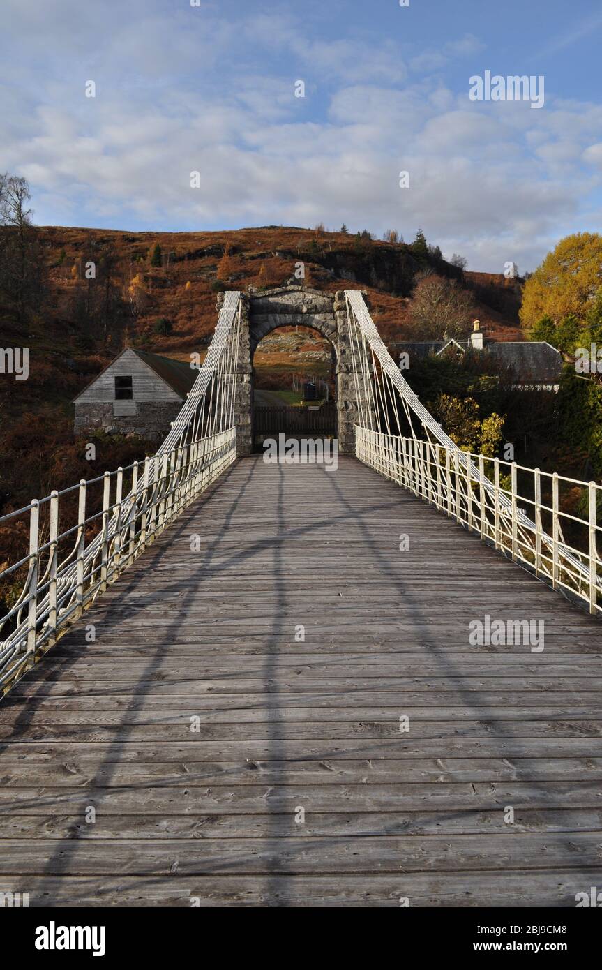 Bridge oich aberchalder scotland hi-res stock photography and images ...