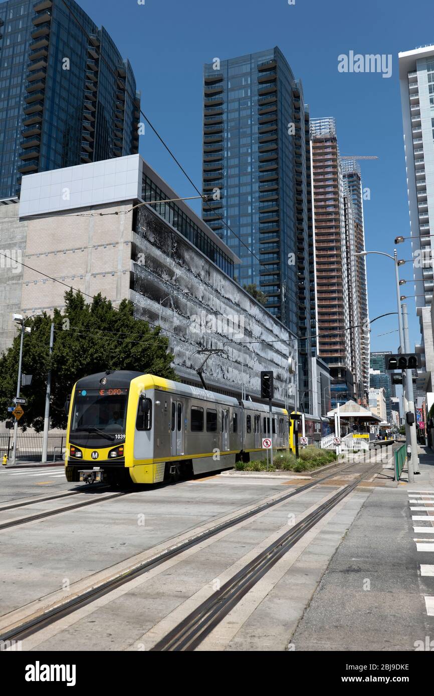 Los Angeles, CA/USA - April 1, 2020: The Metro Gold Line runing through ...