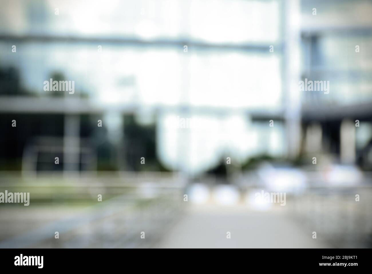 Modern office building blurred hi-res stock photography and images - Alamy
