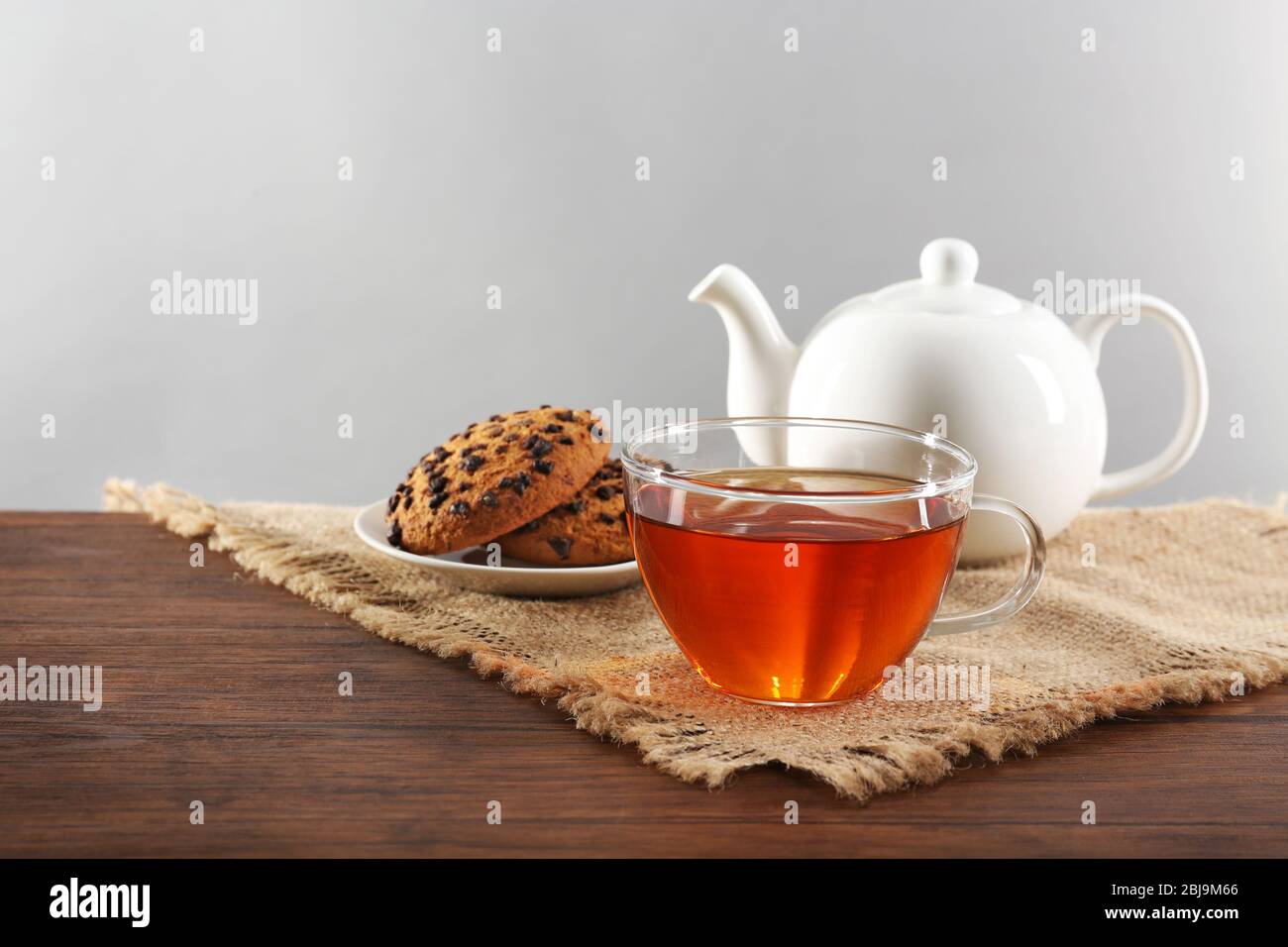 White ceramic tea set hi-res stock photography and images - Alamy