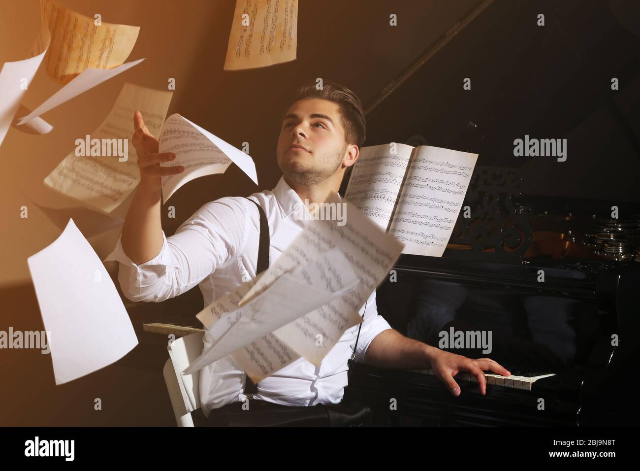 Falling piano keys hi-res stock photography and images - Alamy