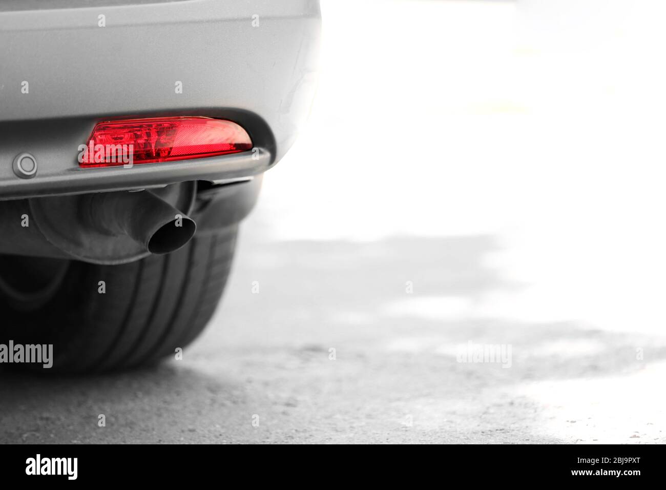 Back exhaust pipe hi-res stock photography and images - Alamy