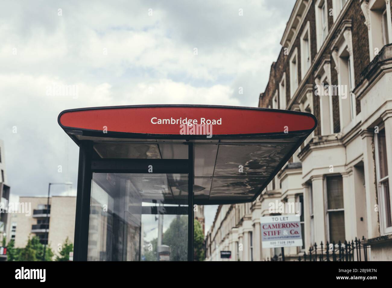Cambridge bus stop hi-res stock photography and images - Alamy