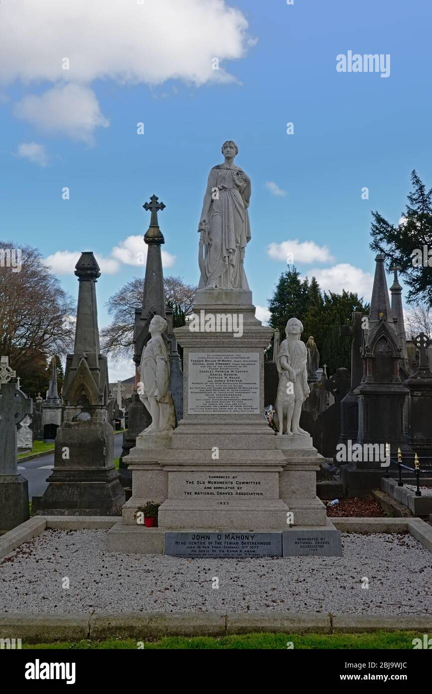 Cemetery in dublin hi-res stock photography and images - Alamy