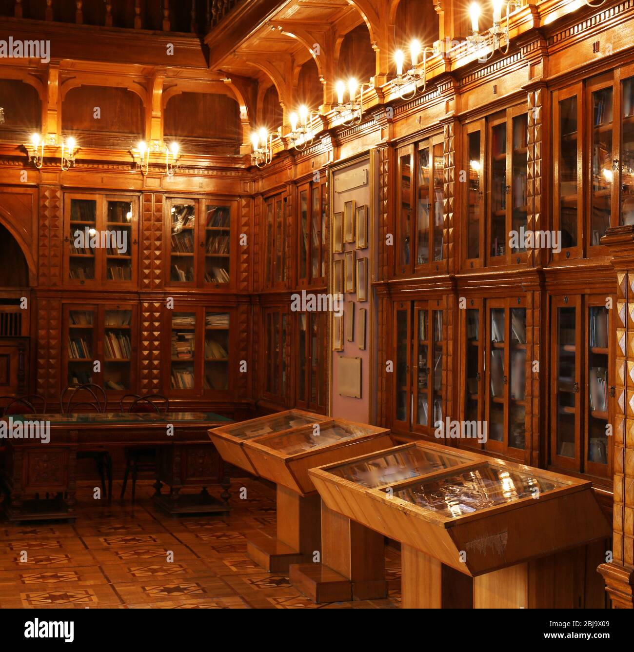 Old national library Stock Photo - Alamy