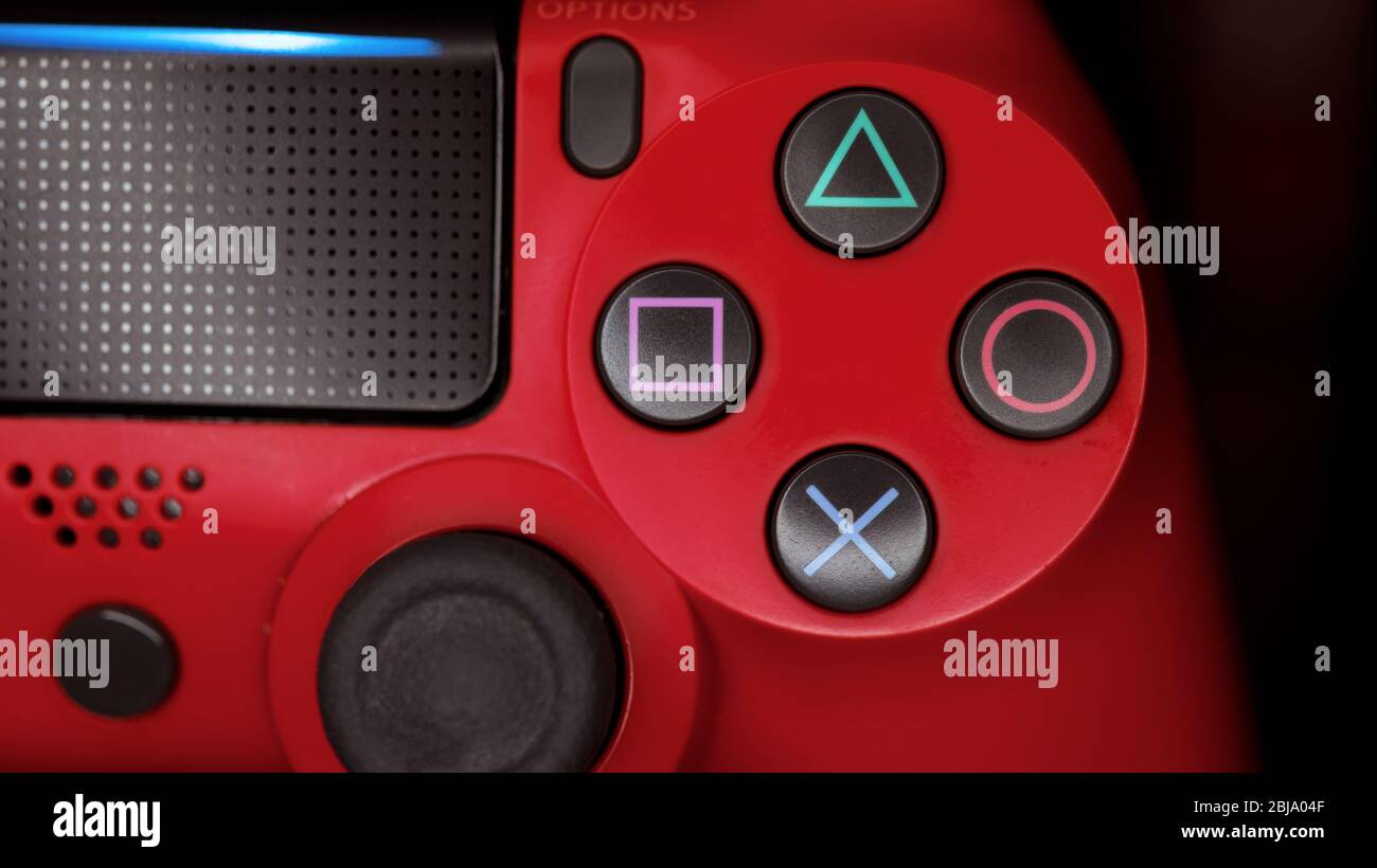 Xbox wireless controller hi-res stock photography and images - Alamy