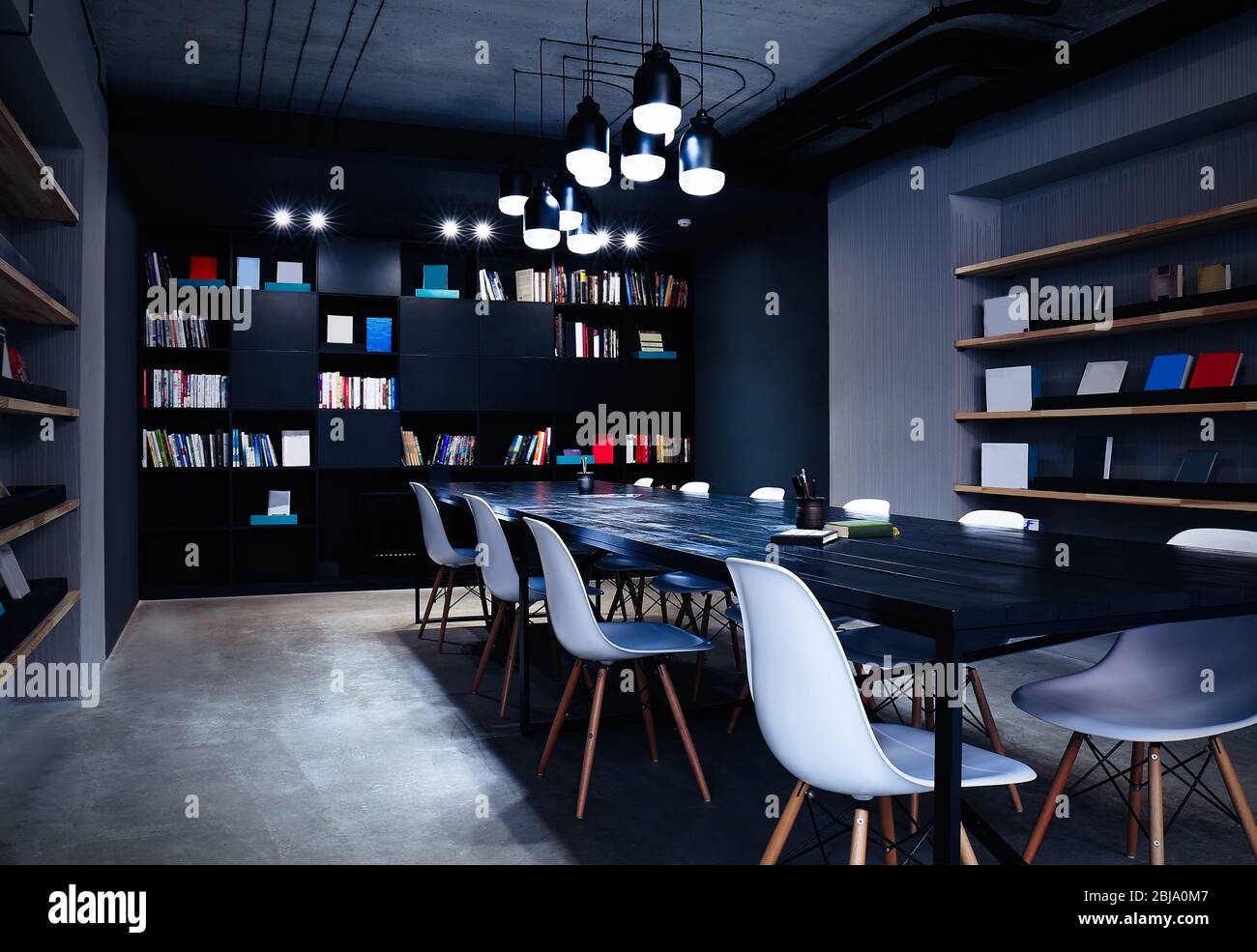 Modern library interior Stock Photo - Alamy