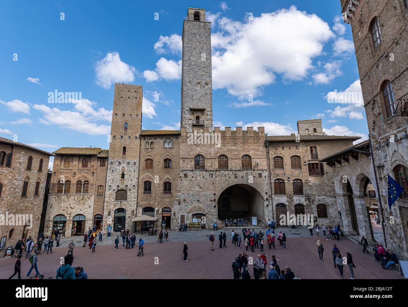 Tuscan wall paintings hi-res stock photography and images - Alamy