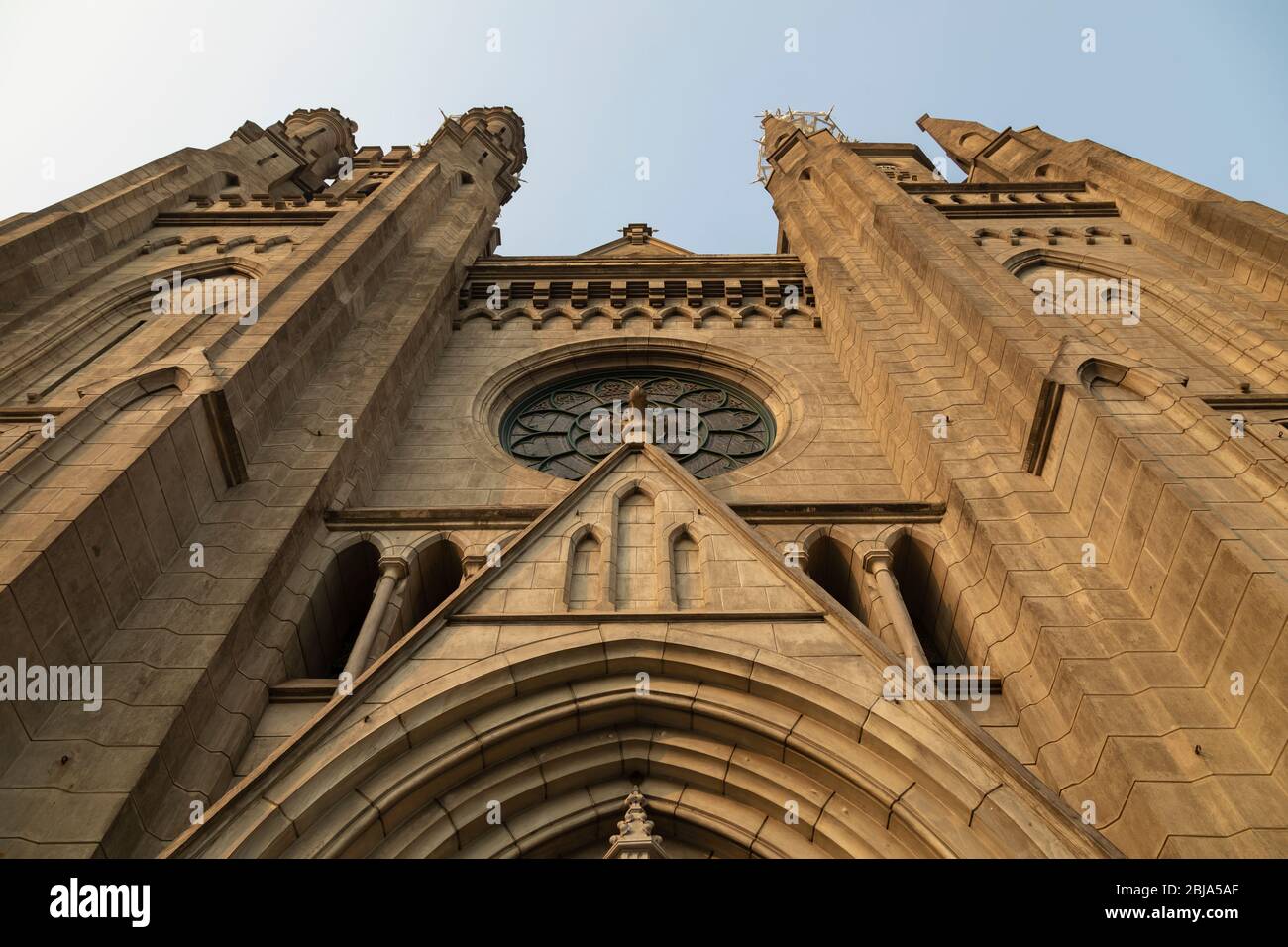 Gothic towers and portico hi-res stock photography and images - Alamy