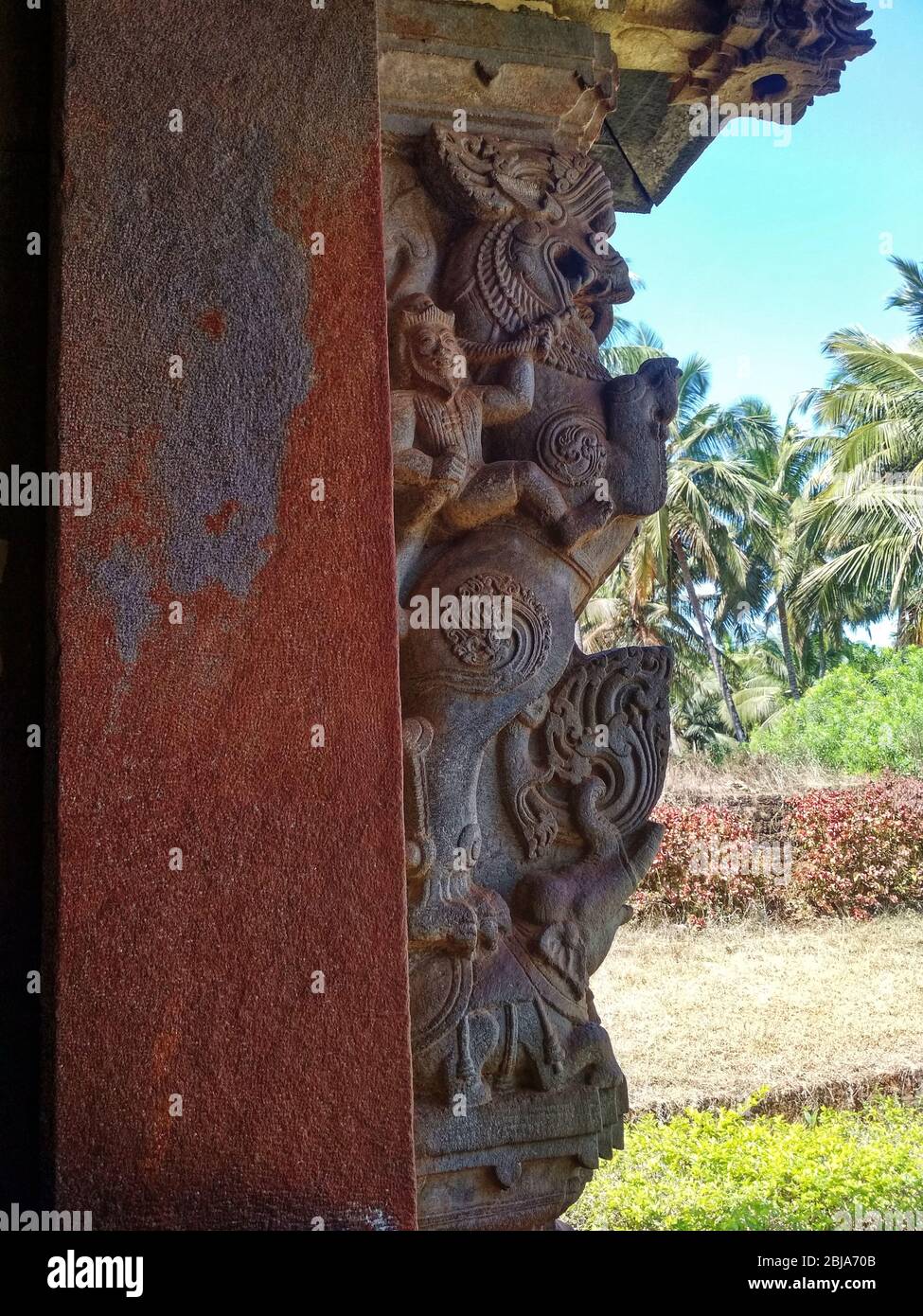 Temple yali hi-res stock photography and images - Alamy