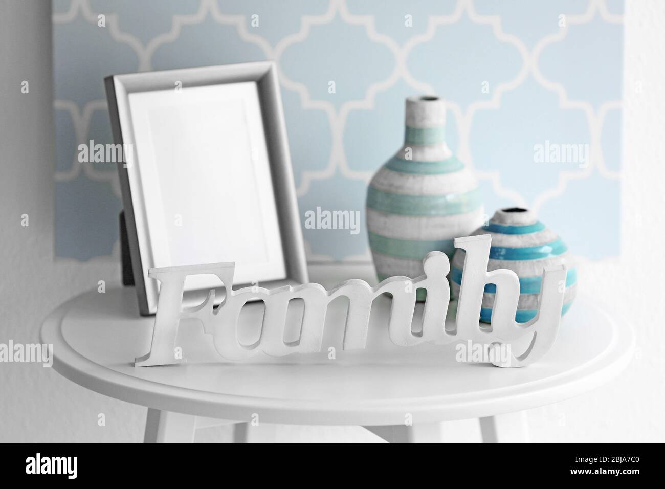 Father son daughter painting table hi-res stock photography and images ...