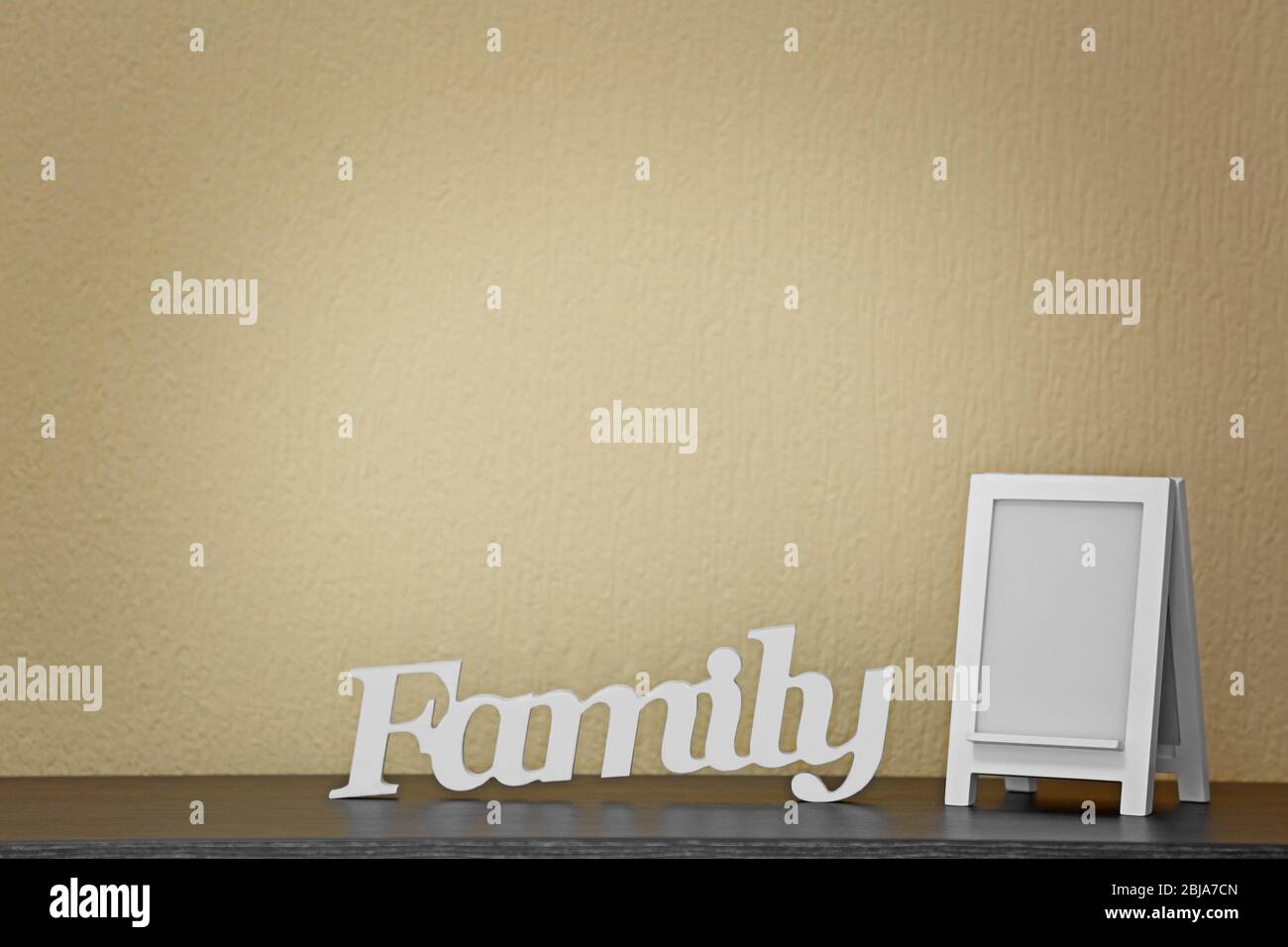 Word family photo frame hi-res stock photography and images - Alamy