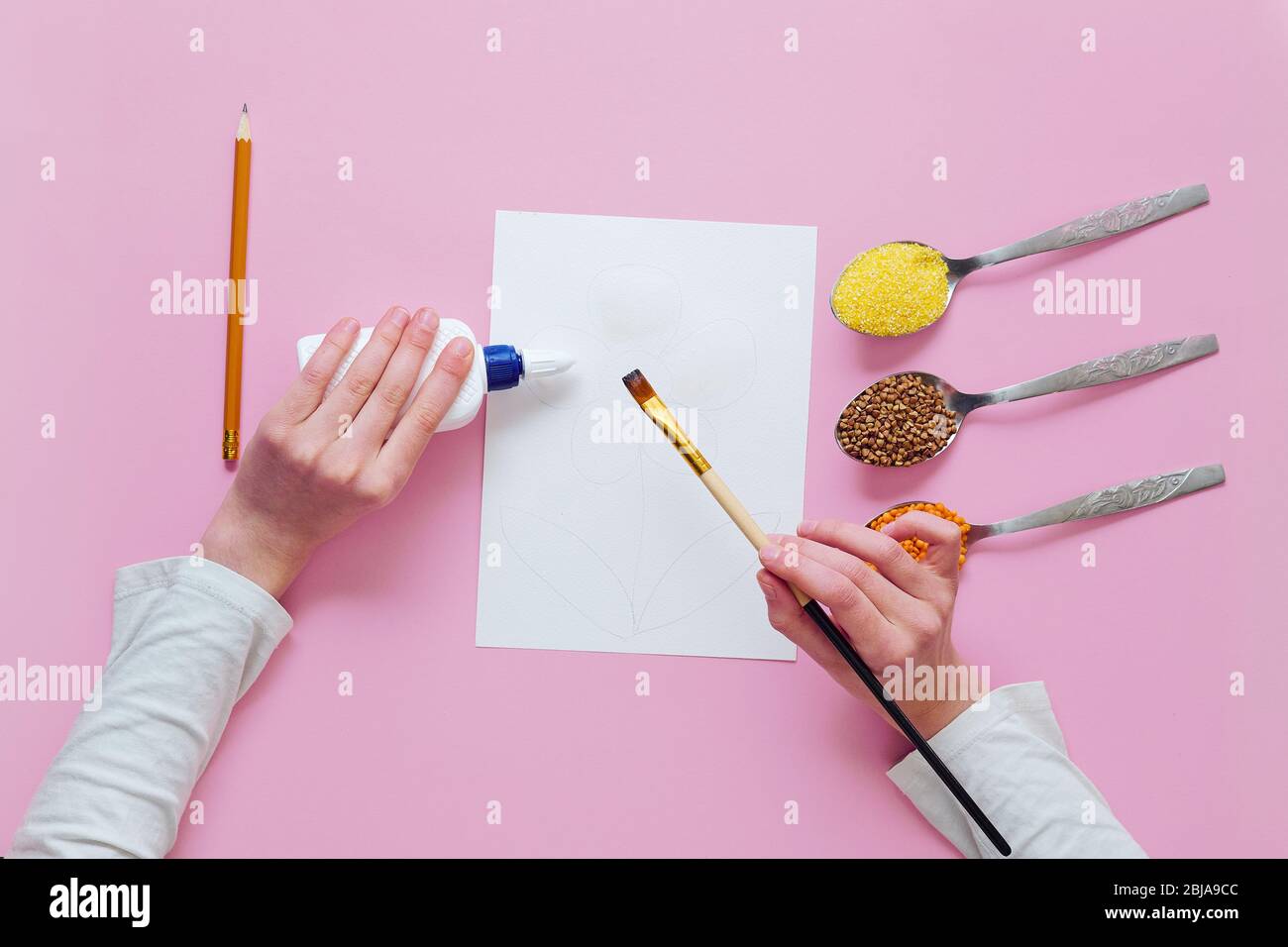 Drawing instructions child hi-res stock photography and images - Alamy