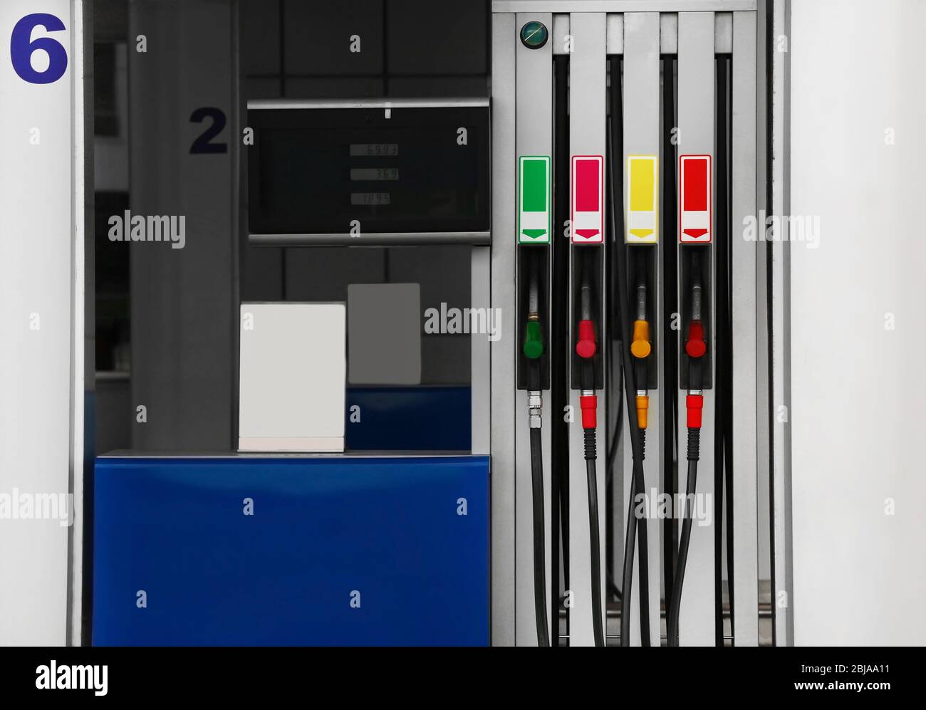 Modern petrol forecourt hi-res stock photography and images - Alamy