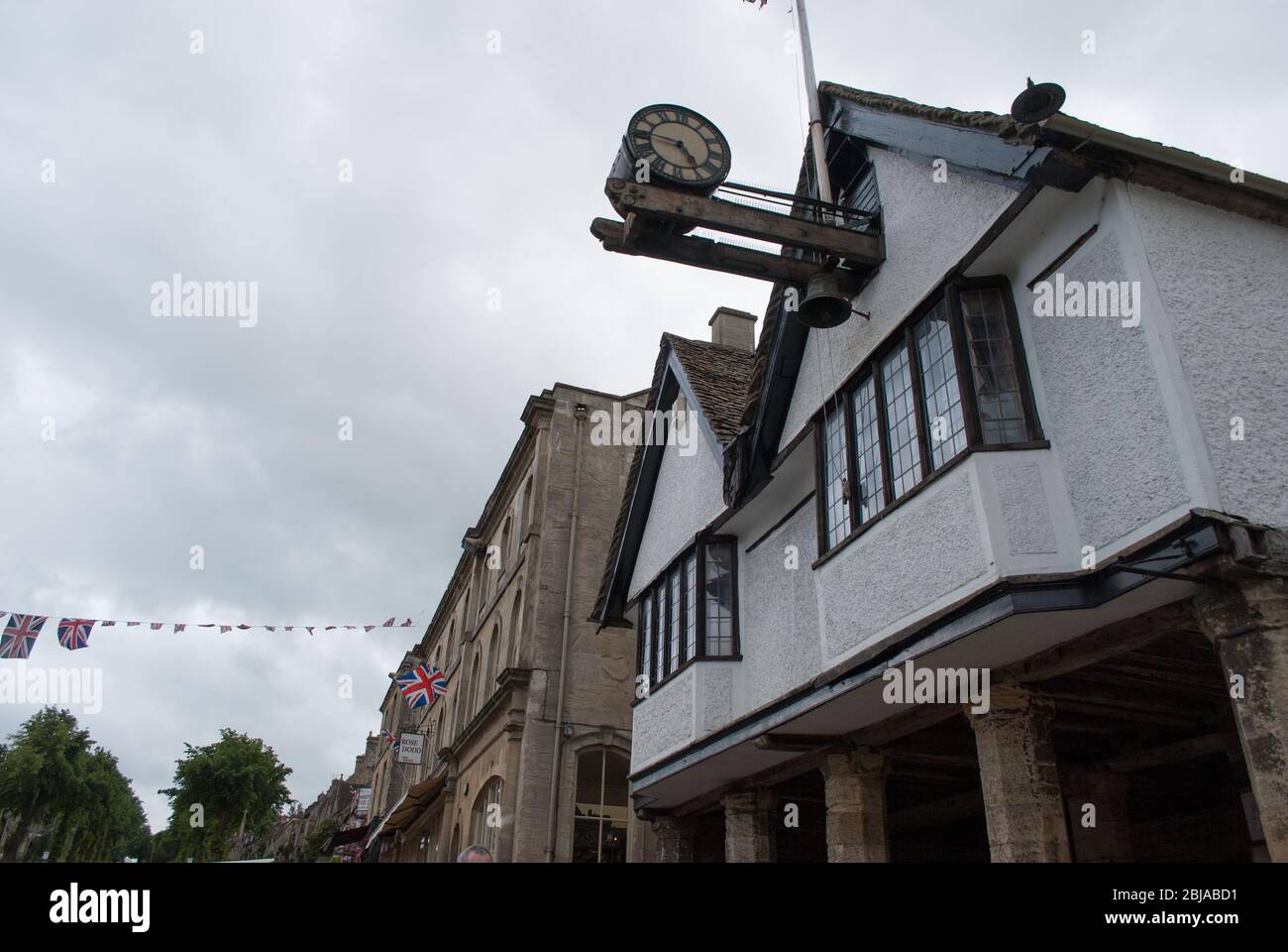 Burford village cotswolds oxfordshire hi-res stock photography and ...
