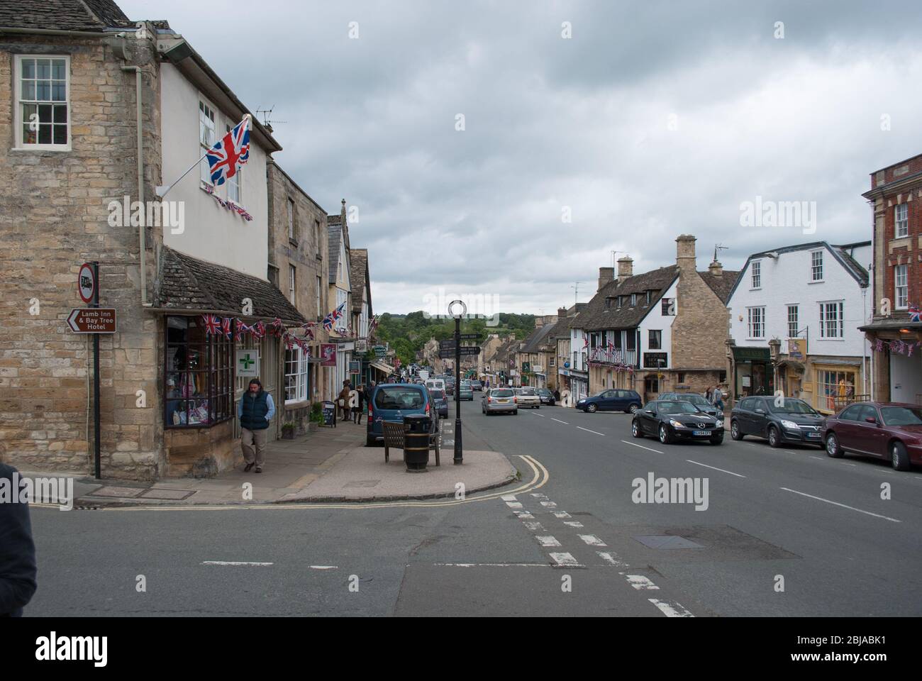 Burford village cotswolds oxfordshire hi-res stock photography and ...