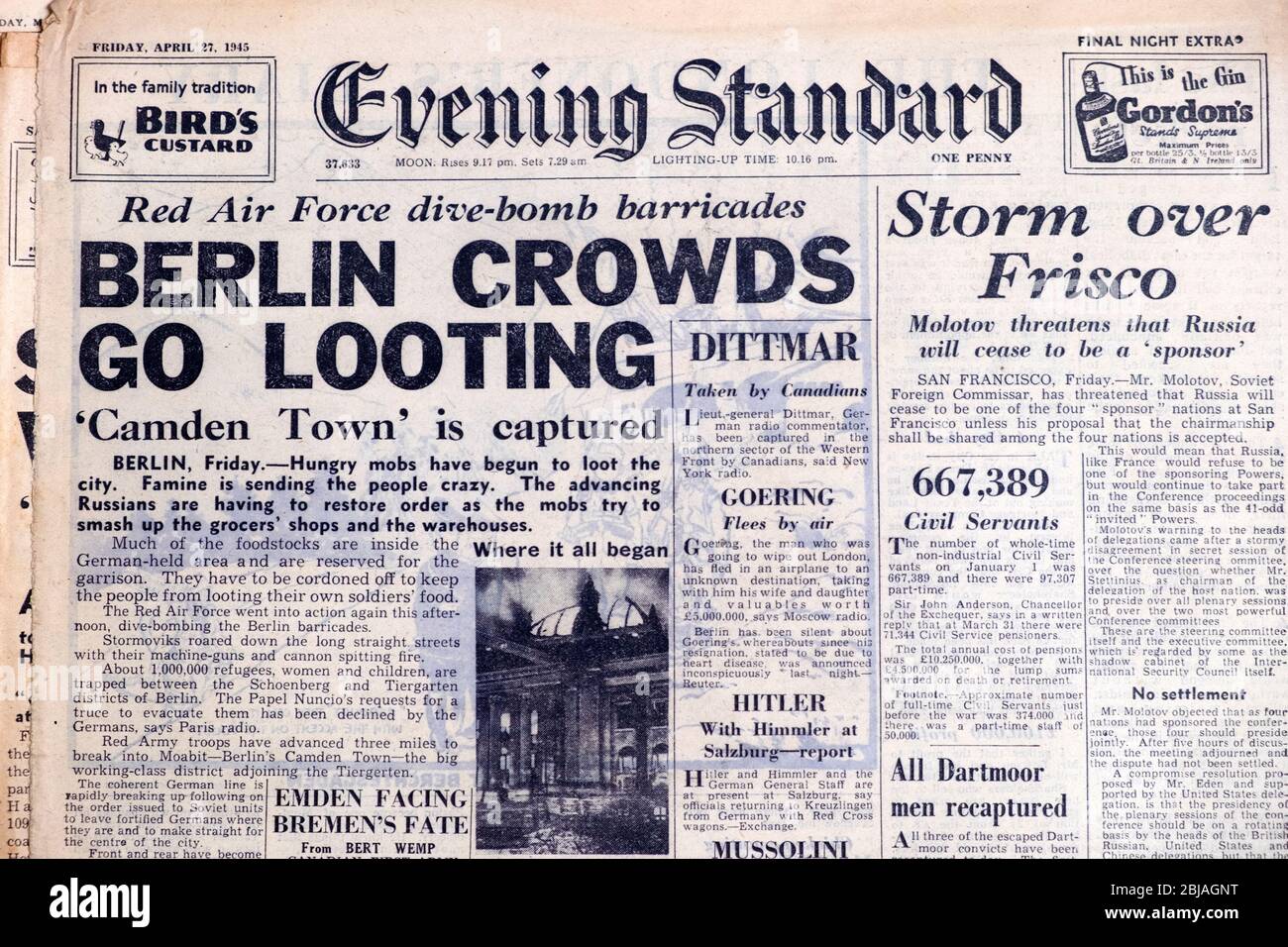 Evening Standard newspaper headline "Berlin Crowds Go Looting" 'Camden ...