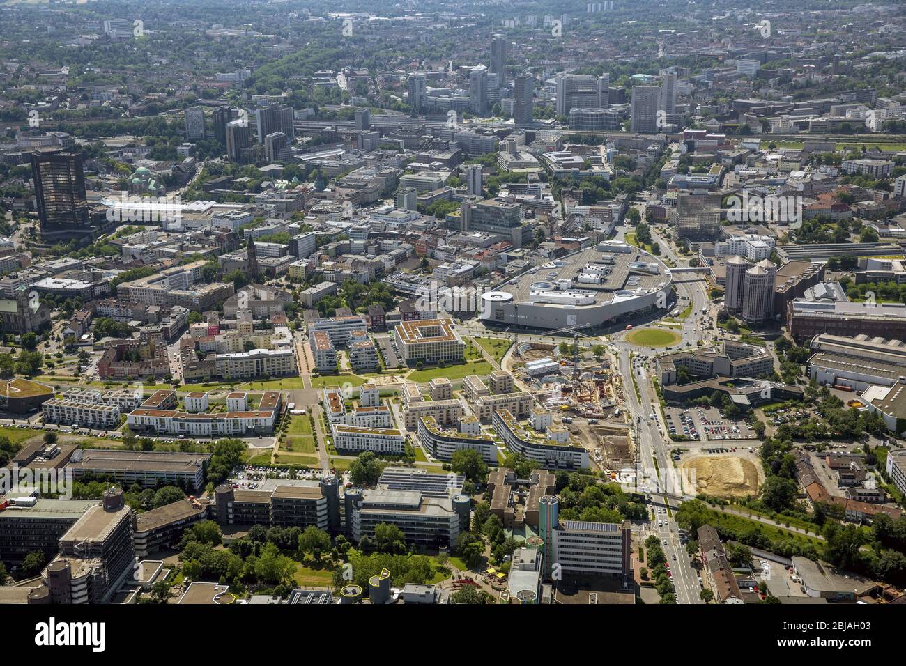 , city centre of Essen mit shopping centre Limbecker Platz, 23.06.2016 ...